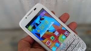 Spice Stellar 360 Review: QWERTY Android goodness