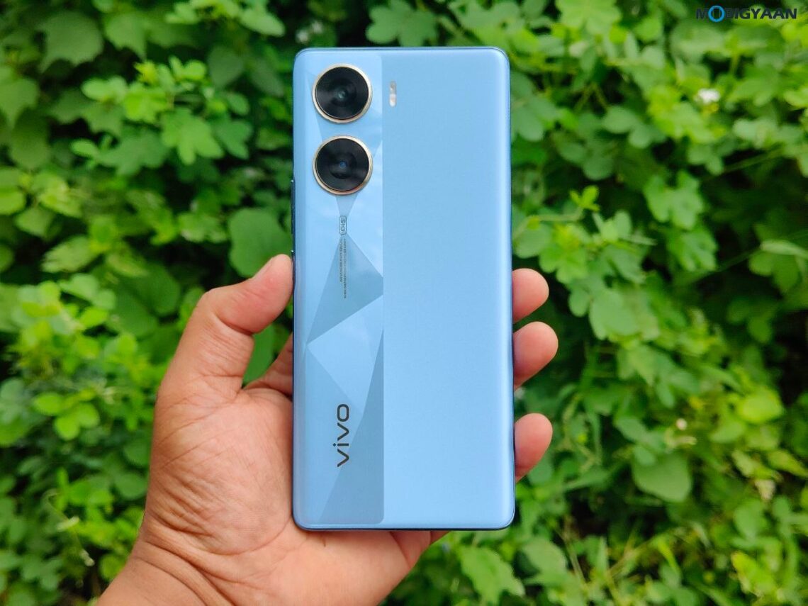 vivo V29e Review
